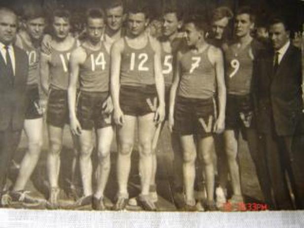 JOHNNY STEP – O PRZYPADKACH OZDROWIEŃ W MURACH V LO I NIE TYLKO ...